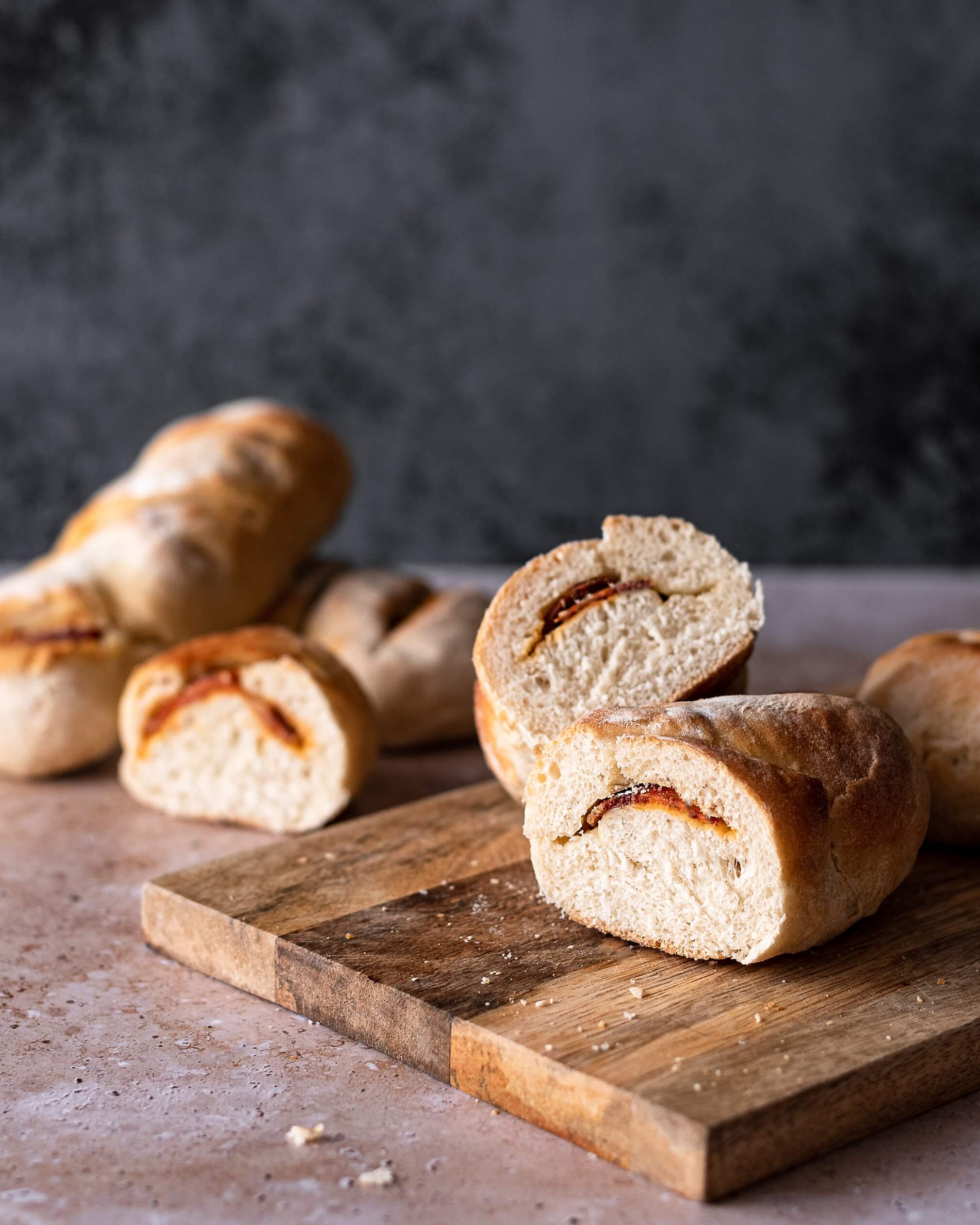 CONTINENTE GIFTS NATIONAL BREAD TO ALL CUSTOMERS - MC