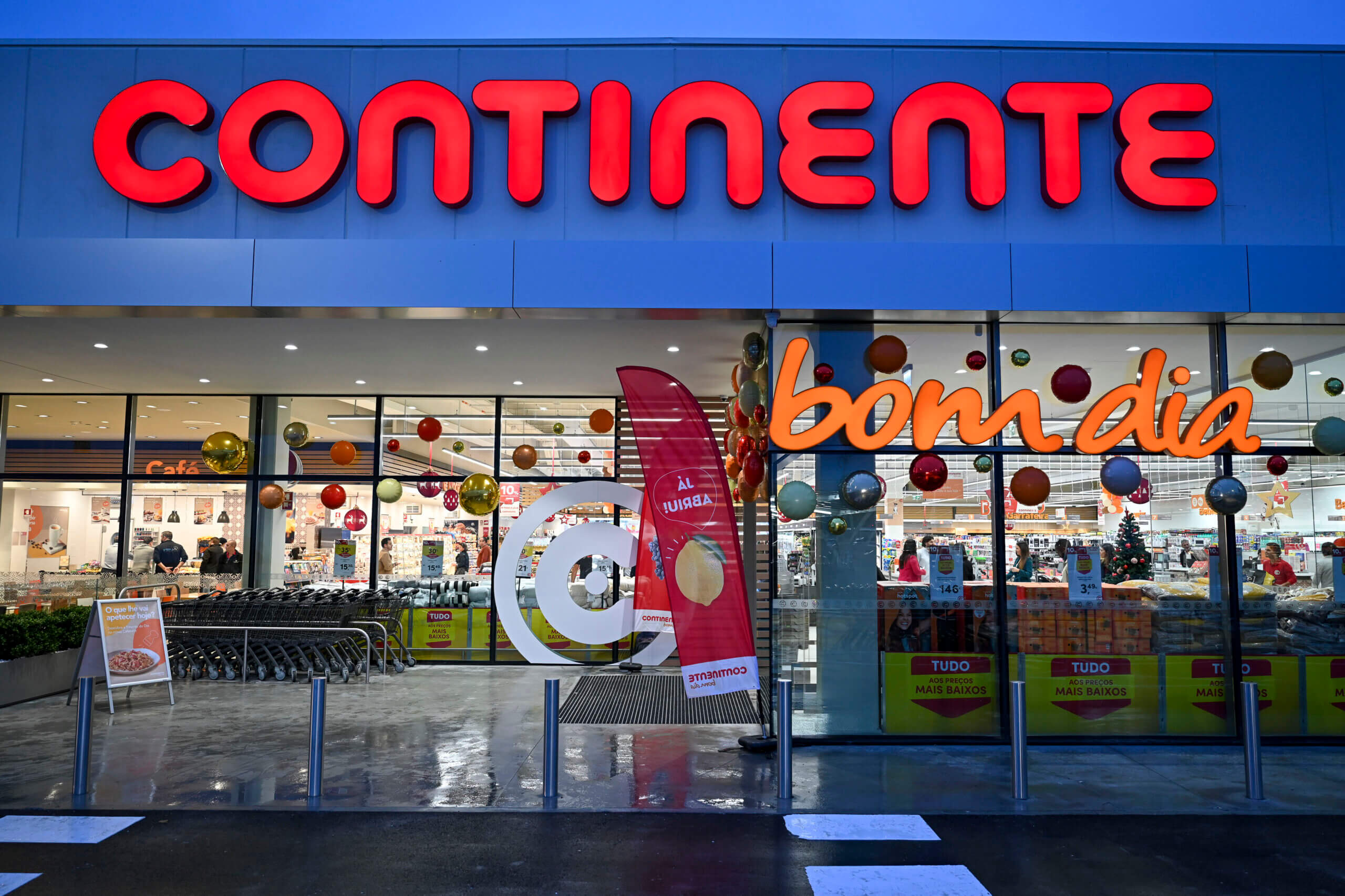 CONTINENTE BOM DIA OPENS 1ST STORE IN CORUCHE - MC